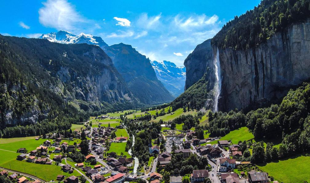 Best of the alps - Best of Alps: Zermatt, Chamonix and Oberland ...