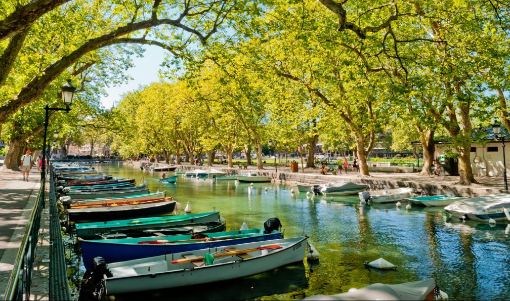 Annecy chamonix - Alpine Jewels: Mont Blanc & Lake Annecy - Hiking ...